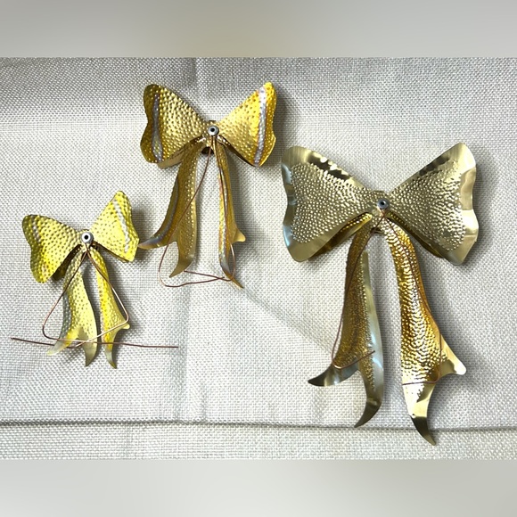 Home Interiors | Accents | Vintage Lightweight Gold Metal Bows Set Of 3 ...